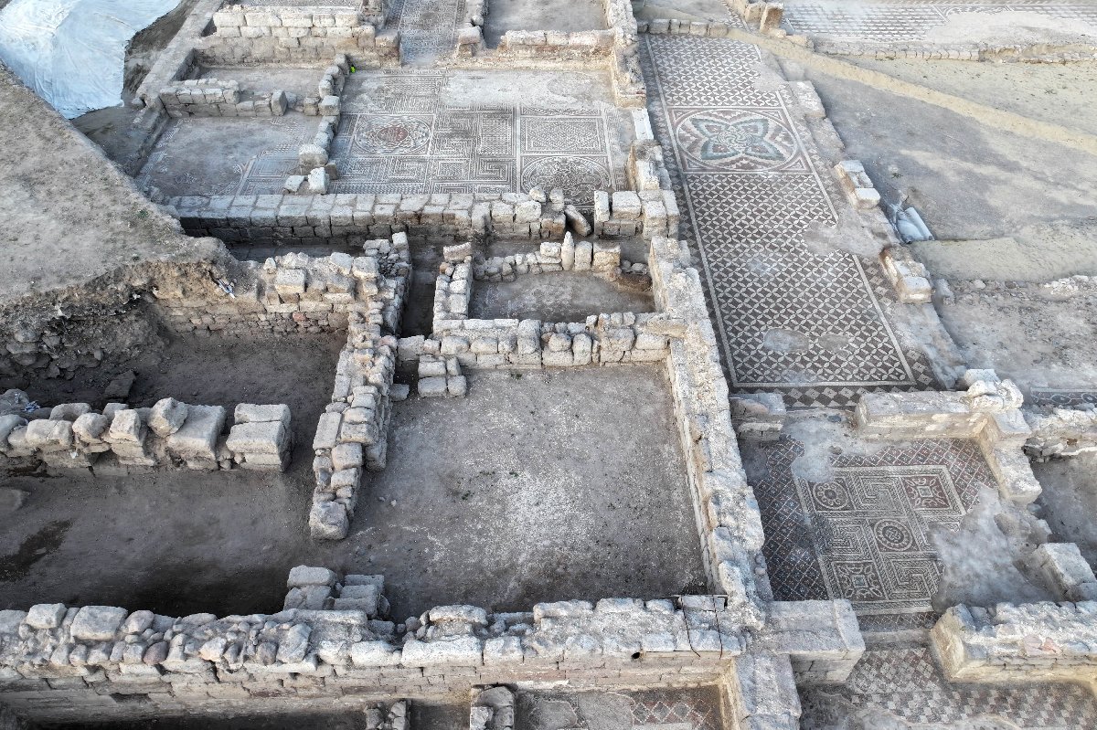 In an excavation of a Roman villa, a mosaic area of 600 square meters ...