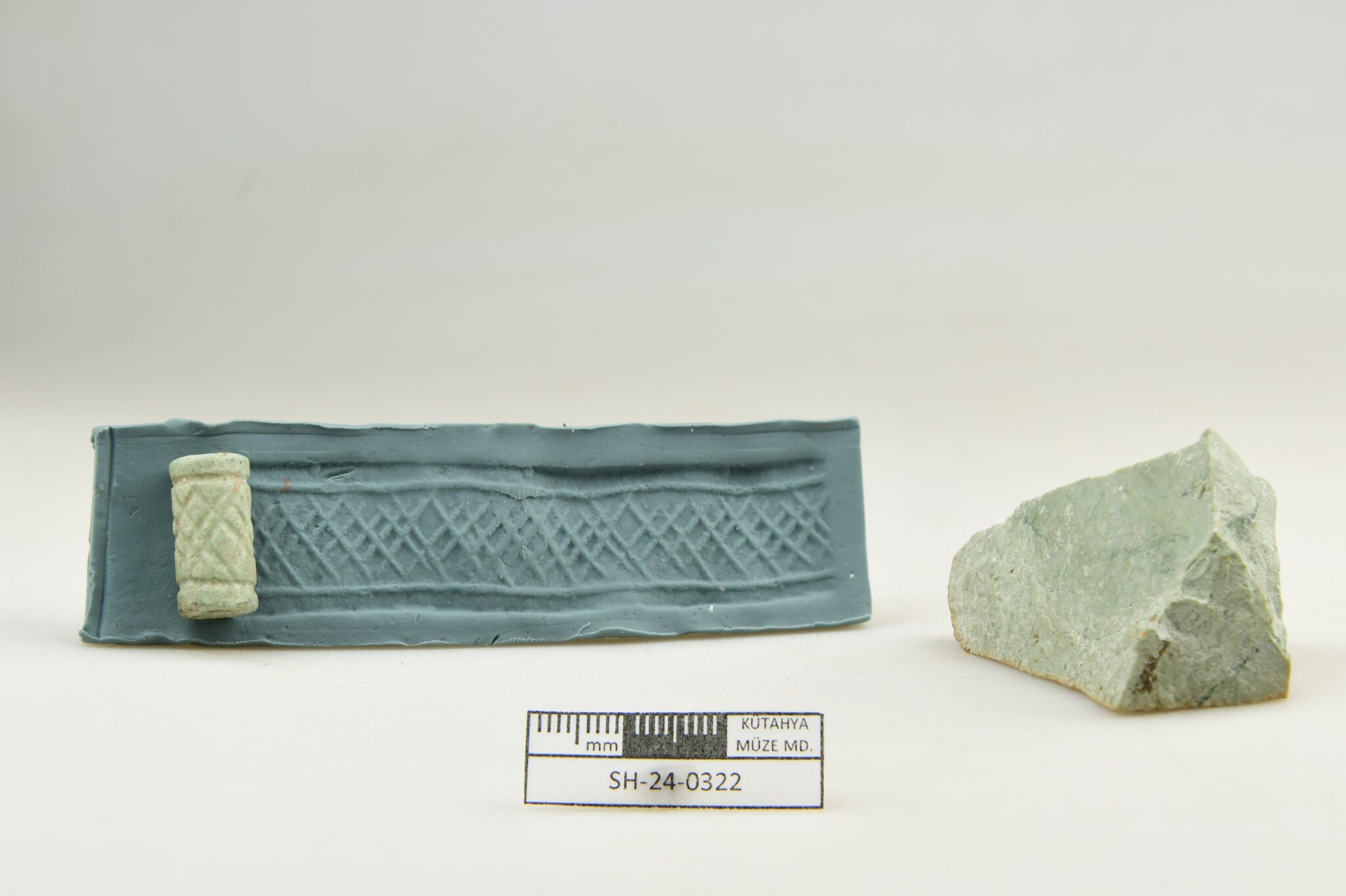 Archaeologists have discovered a 4,400-year-old jade cylinder seal in ...